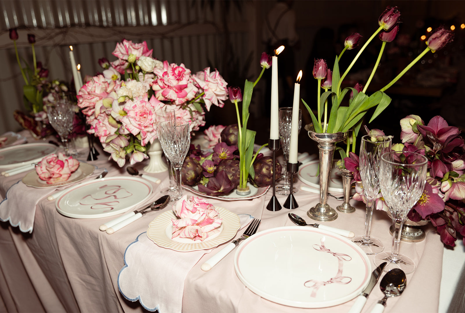 Dinner with One Hundred Co. – In The Roundhouse