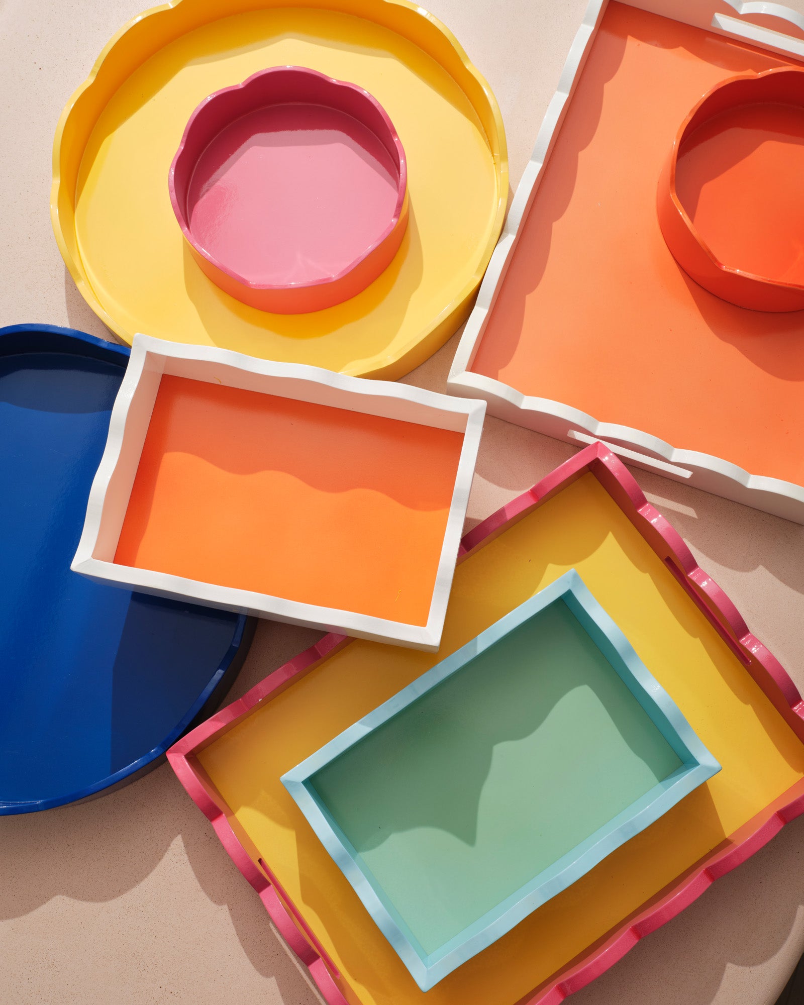 Scalloped Lacquer Trays – In The Roundhouse